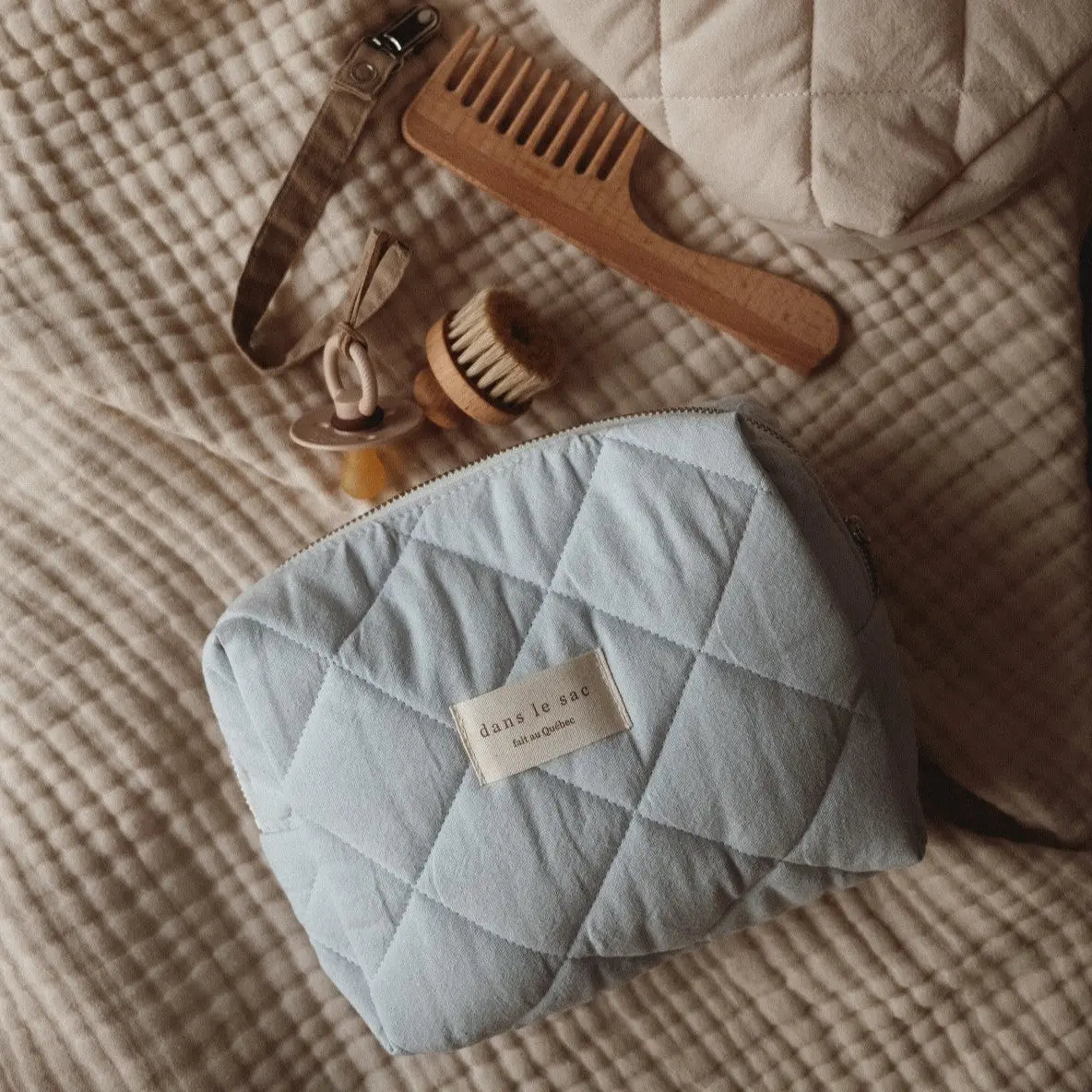 Mama | Collection fait au Québec pour mamans et bébés – Dans le Sac